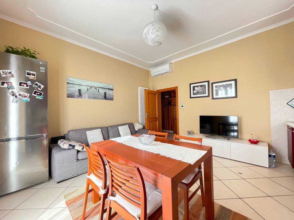 Appartamento in vendita a Bologna via Alfredo Calzolari