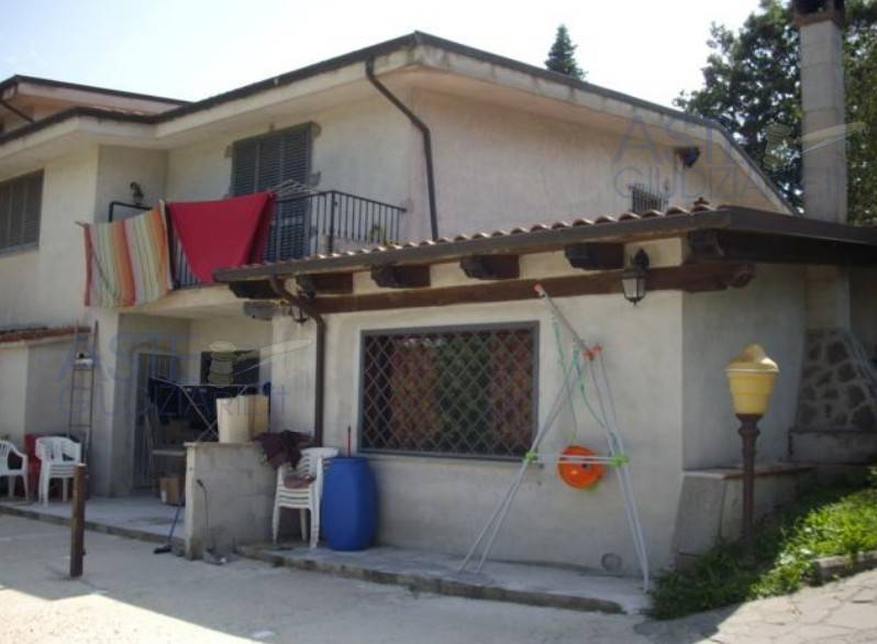 Villa Bifamiliare all'asta a Formello via delle Bosseta, 14