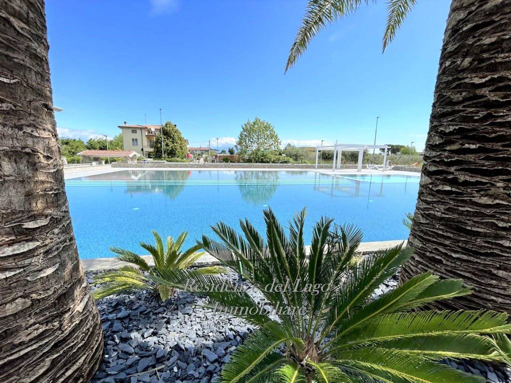 Appartamento in vendita a Desenzano del Garda via Francesco Agello