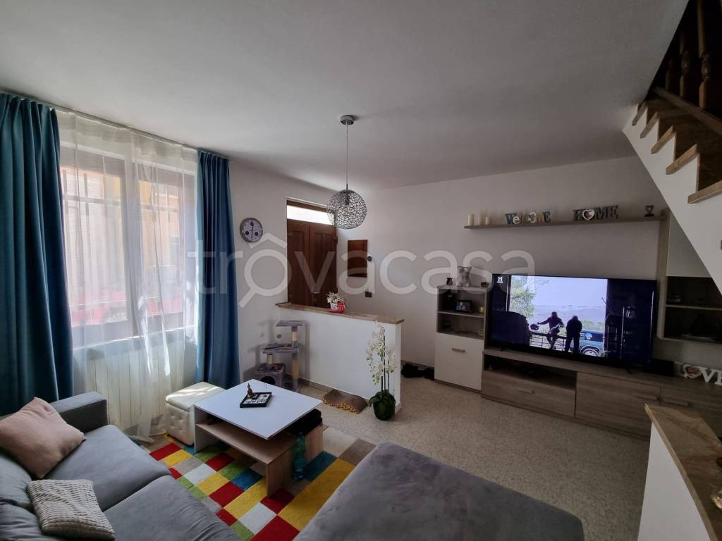 Villa in in vendita da privato a Ostiano via Alessandro Manzoni, 31