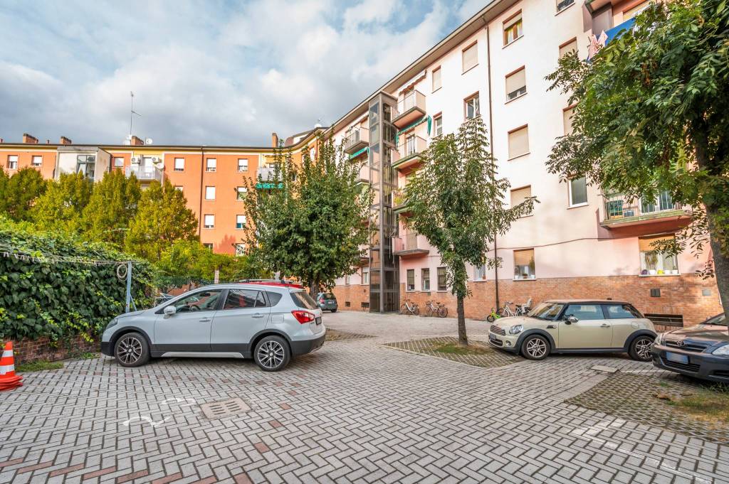Appartamento in vendita a Bologna via Francesco Zanardi, 24
