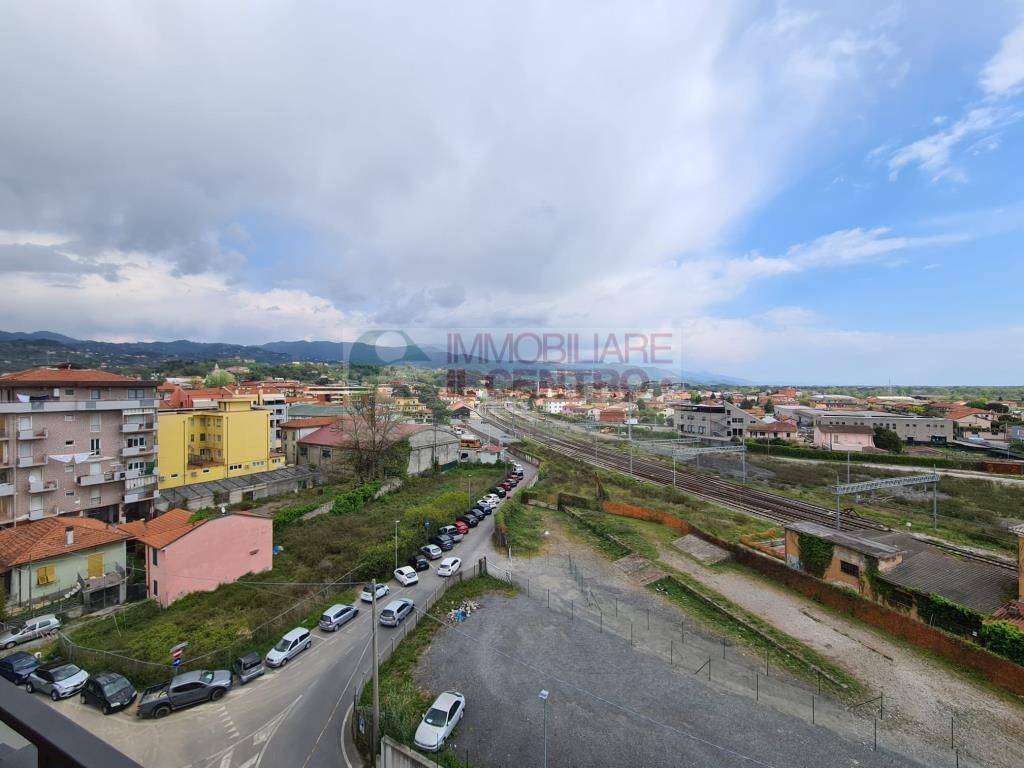 Appartamento in vendita a Sarzana