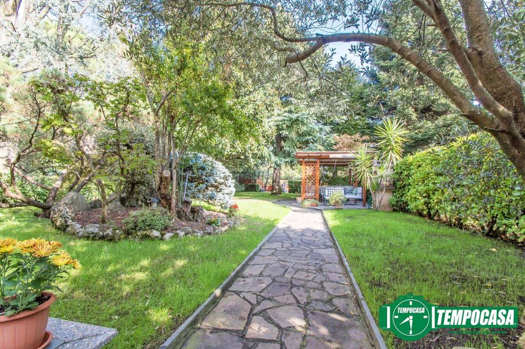 Villa in vendita ad Arese