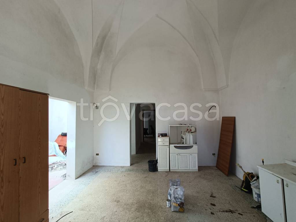 Casa Indipendente in vendita a Ugento via Monsignor De Razza, nc
