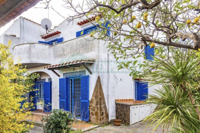 Villa Bifamiliare in vendita a Cerveteri