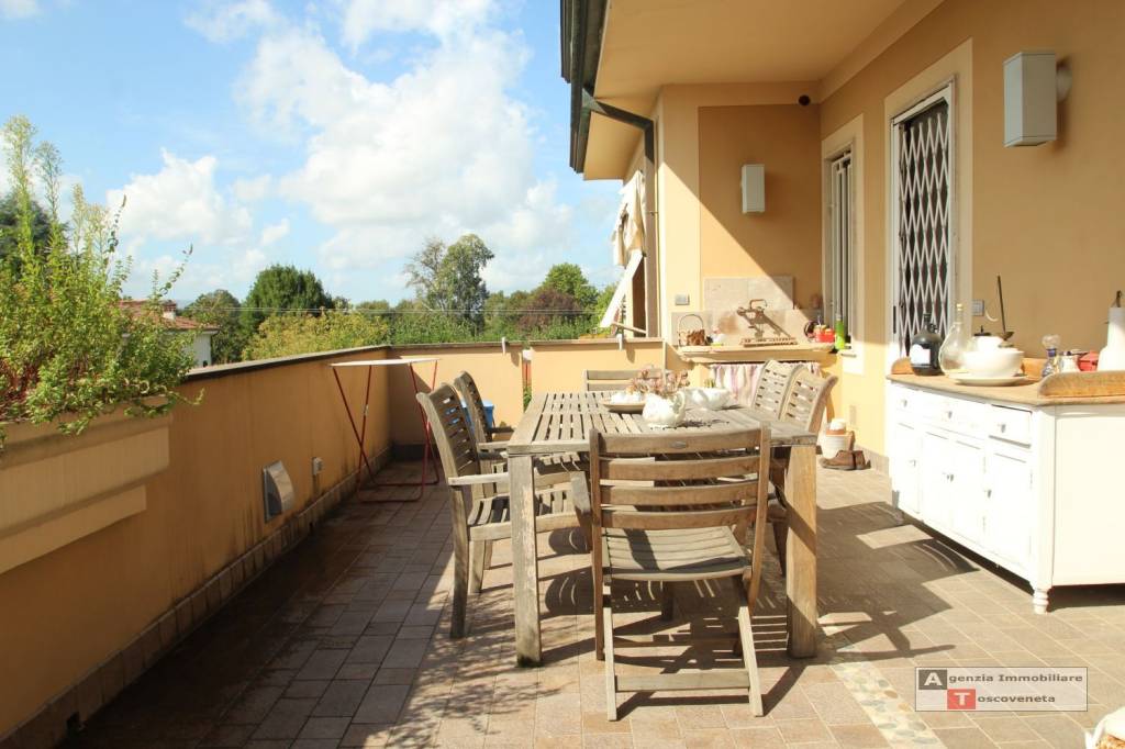 Villa in vendita a Capannori stradone di Camigliano