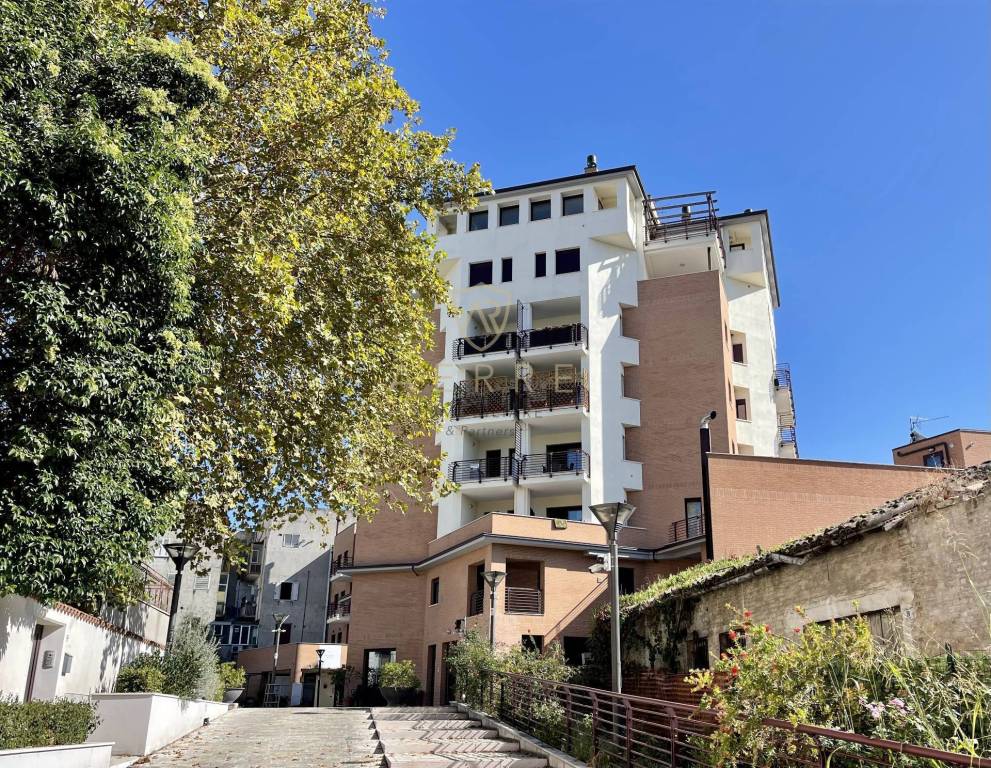 Appartamento in vendita a Chieti piazzale Marconi, 69
