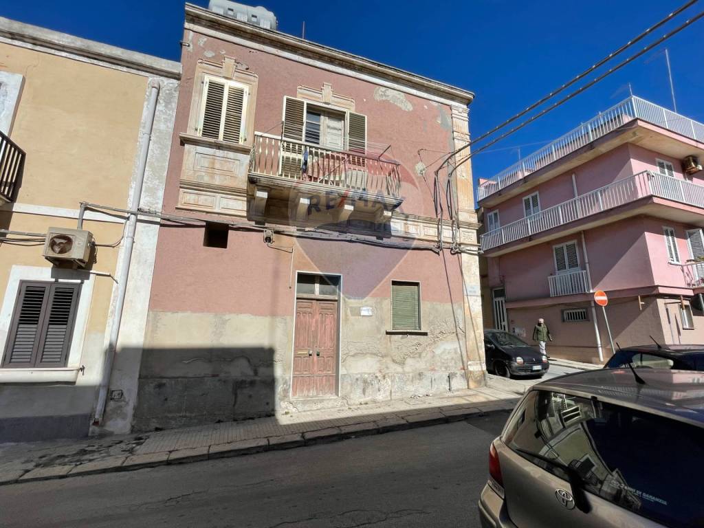Casa Indipendente in vendita a Pachino via Paolo Cassar Scalia, 119