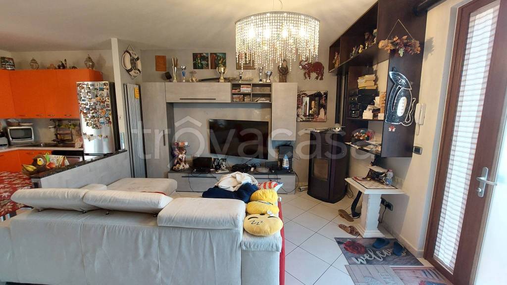 Villa a Schiera in vendita ad Arezzo strada Comunale per San Zeno