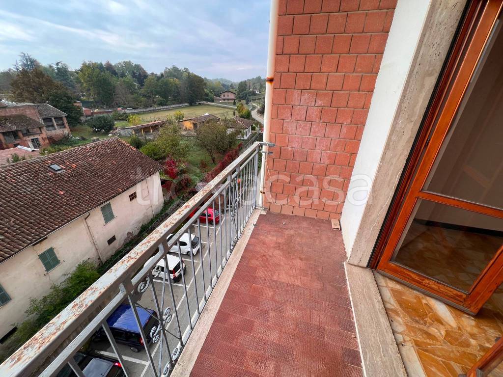 Appartamento in vendita a Incisa Scapaccino via Vaglimondo, 2