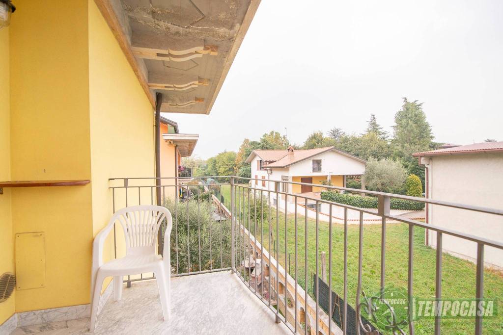 Appartamento in vendita a Boltiere via Cesare Battisti, 10