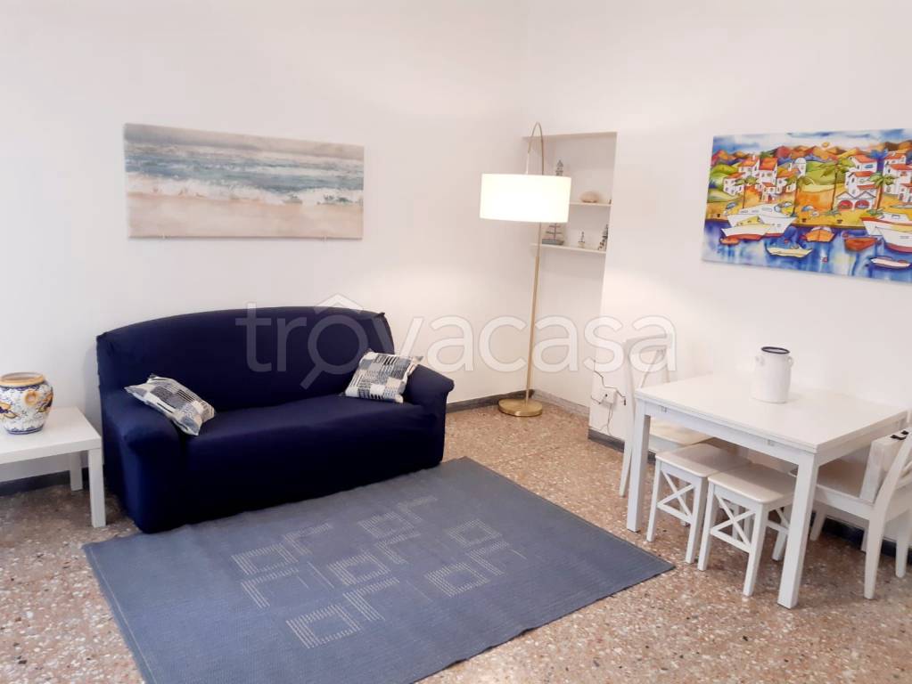 Intero Stabile in in vendita da privato ad Anzio via 20 Settembre, 17