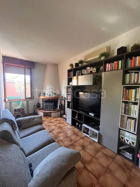 Appartamento in vendita a Cavezzo via Vittorio Veneto, 15