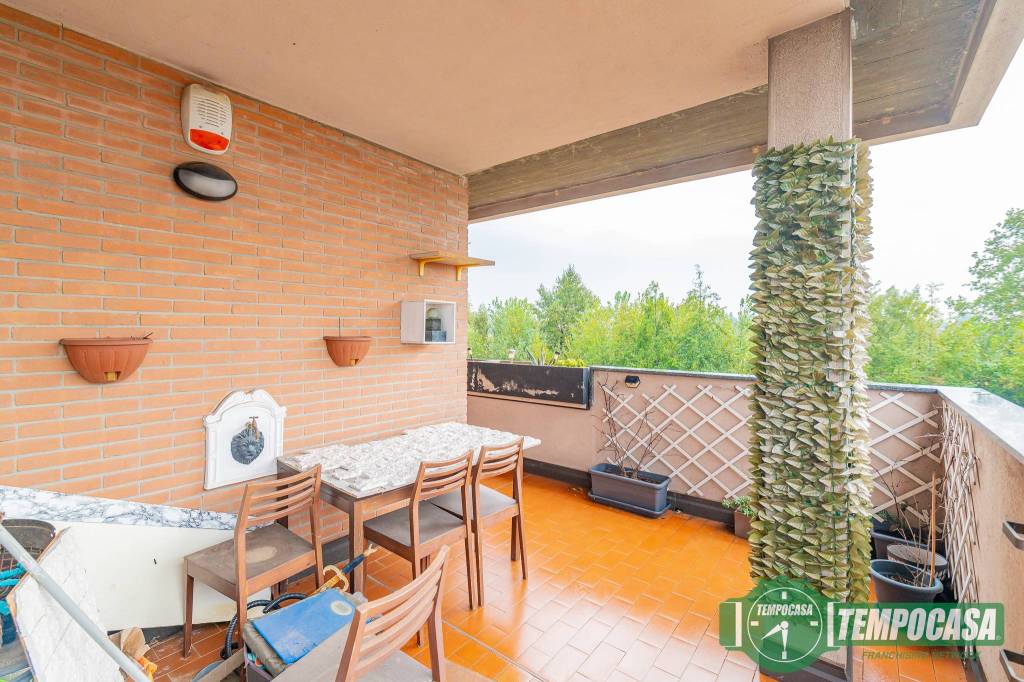 Appartamento in vendita a Carpiano via della Pace, 4