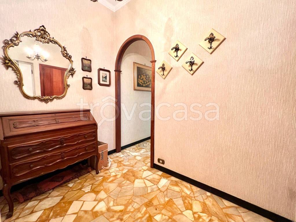 Appartamento in vendita a Genova via Sapello
