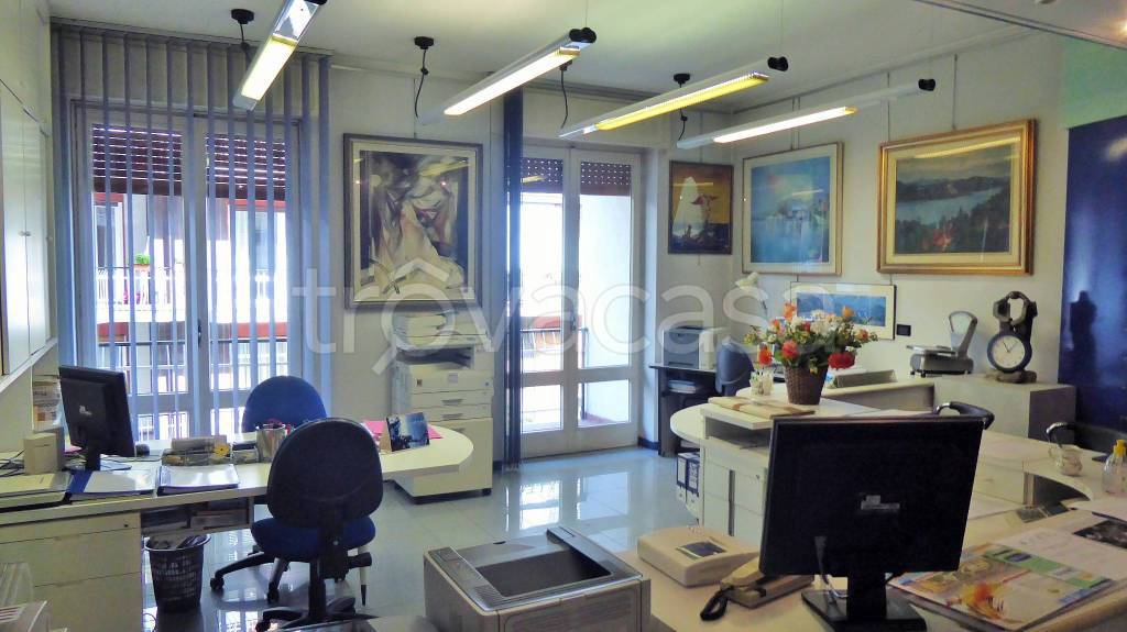 Appartamento in vendita ad Arona via Antonio Gramsci, 18