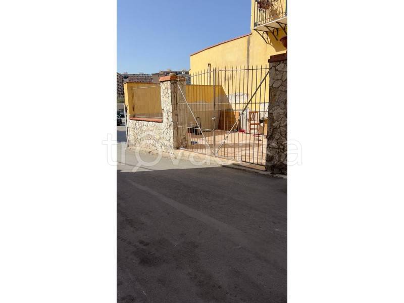 Appartamento in vendita a Palermo via Taranto
