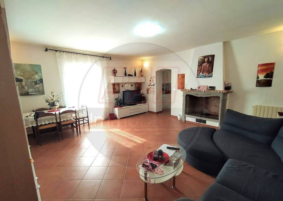 Casa Indipendente in vendita ad Arezzo località Pratantico