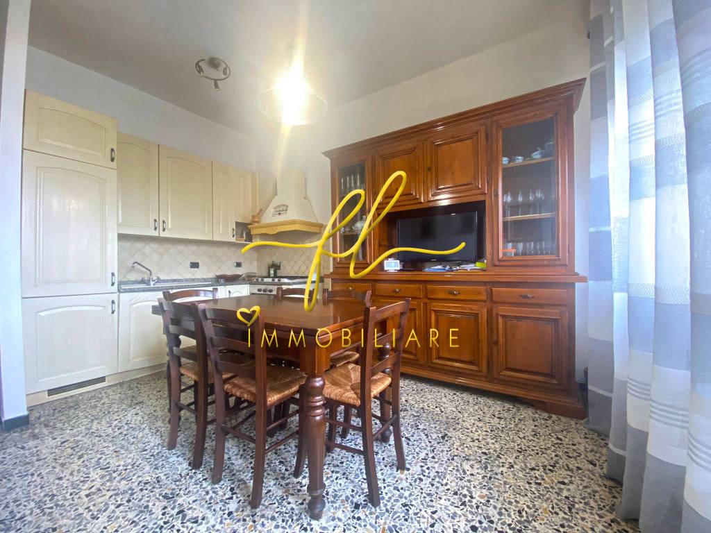 Appartamento in vendita a Cecina