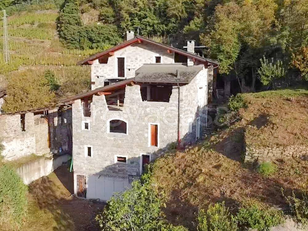 Villa in vendita a Poggiridenti via Palù
