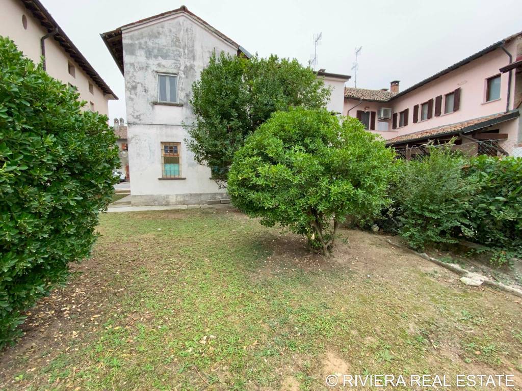Casa Indipendente in vendita a Santa Cristina e Bissone via Vittorio Veneto, 26/b