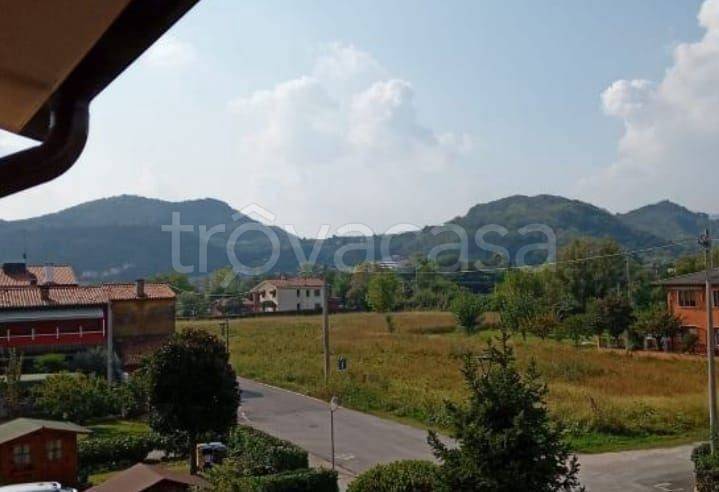 Villa a Schiera in in vendita da privato a Montegrotto Terme via Mezzavia, 23