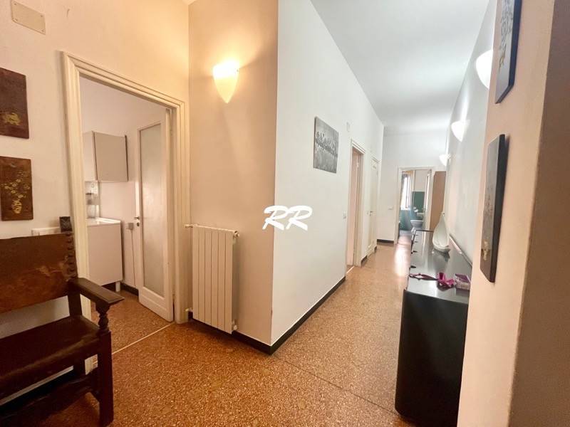 Appartamento in vendita ad Arenzano piazza Leonardo da Vinci, 9