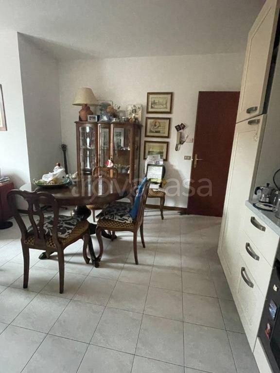 Appartamento in vendita a Perledo