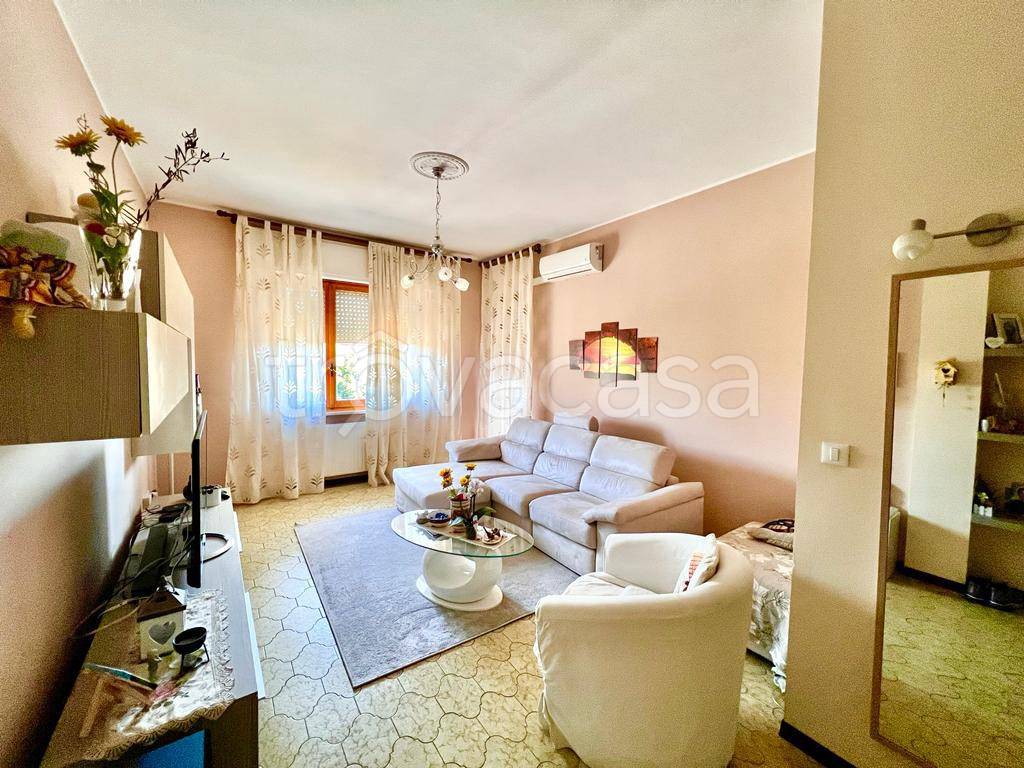 Appartamento in vendita a Basaluzzo via Novi, 12