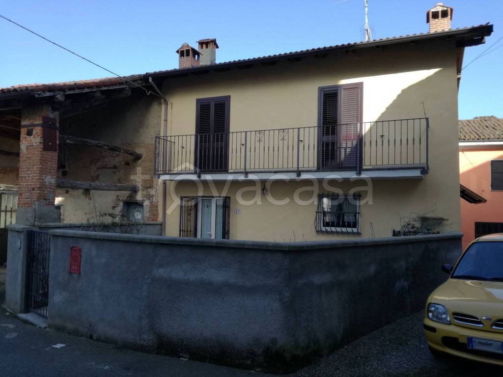 Casa Indipendente in vendita a Fresonara via Castello