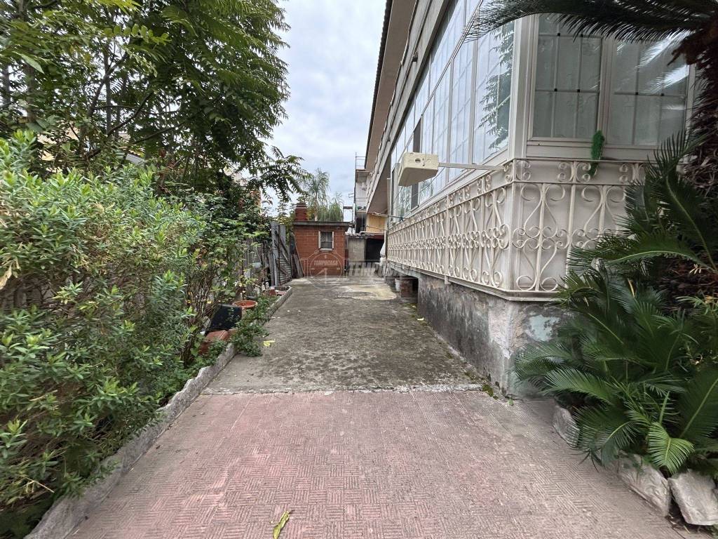 Villa Bifamiliare in vendita a Casaluce via Giacomo Matteotti 75