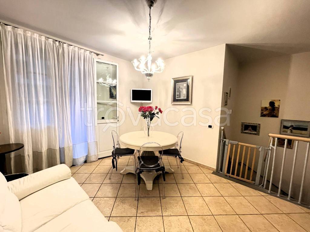 Appartamento in vendita a Prato via Bruno Spinelli, 21