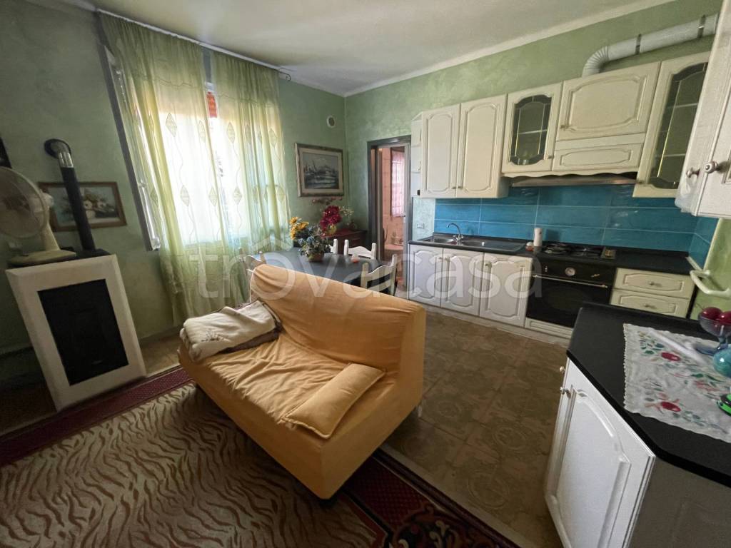 Appartamento in vendita a Boltiere via fermi