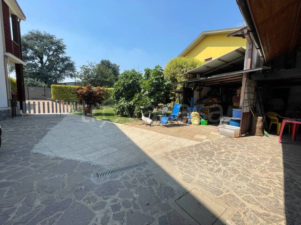 Appartamento in vendita a Boltiere via fermi