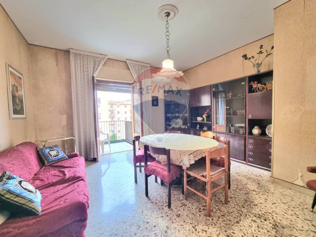 Appartamento in vendita a Palermo via Salaparuta, 7