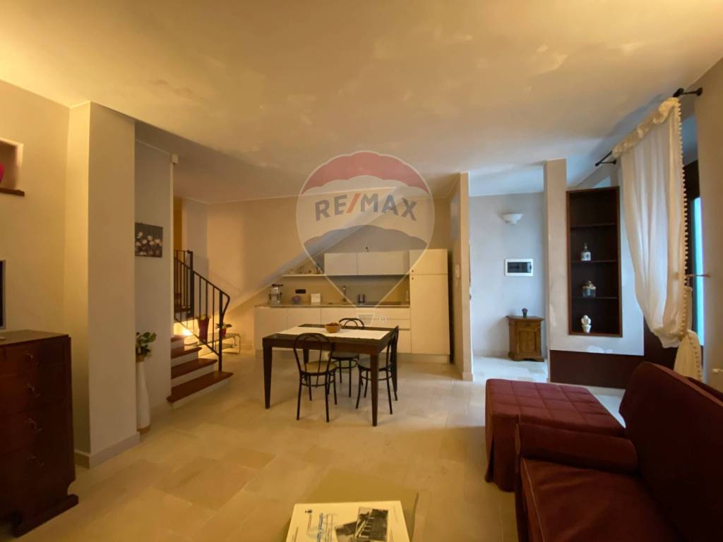 Appartamento in vendita ad Acquaviva delle Fonti