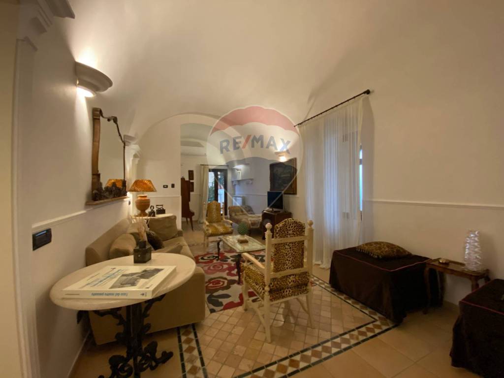 Appartamento in vendita ad Acquaviva delle Fonti via Abrusci, 66