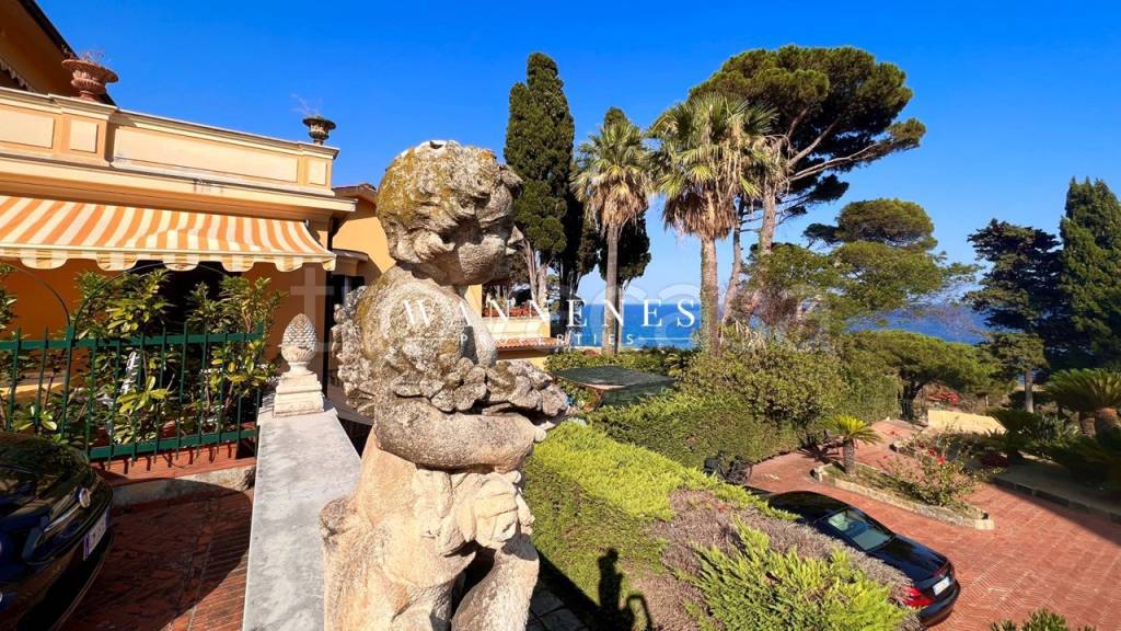 Appartamento in vendita a Sanremo corso Guglielmo Marconi, 155