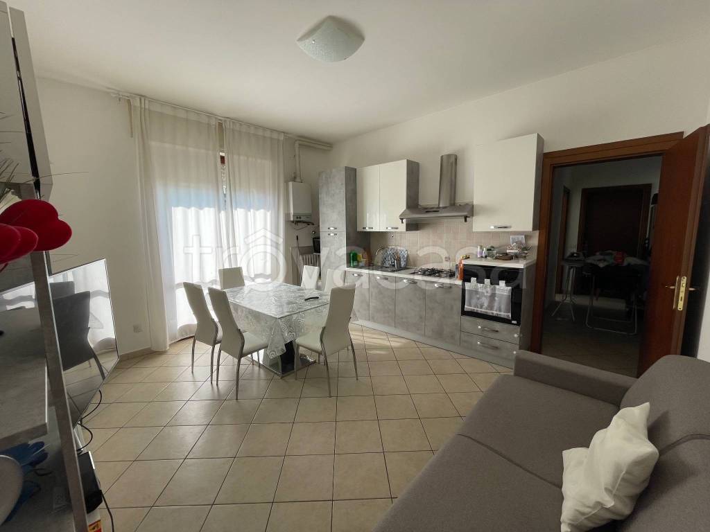 Appartamento in in vendita da privato a Lonate Pozzolo via Santa Caterina, 59