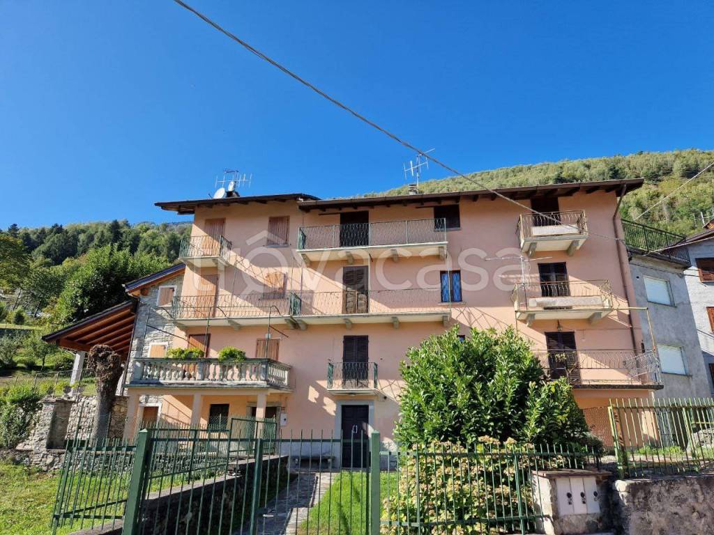 Appartamento in vendita a Civo via Roncaglia