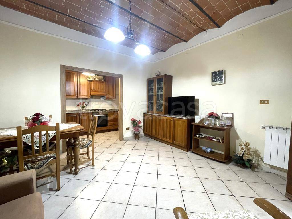 Appartamento in vendita a Collesalvetti via Falaschi