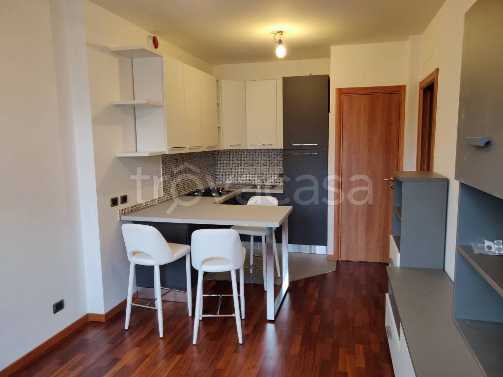 Appartamento in vendita ad Azzano San Paolo via Pasubio, 7