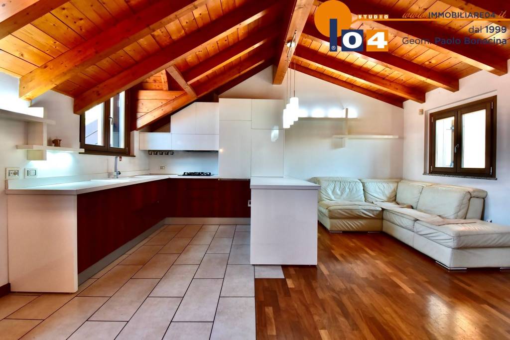 Appartamento in vendita a Cesano Maderno corso Roma, 49