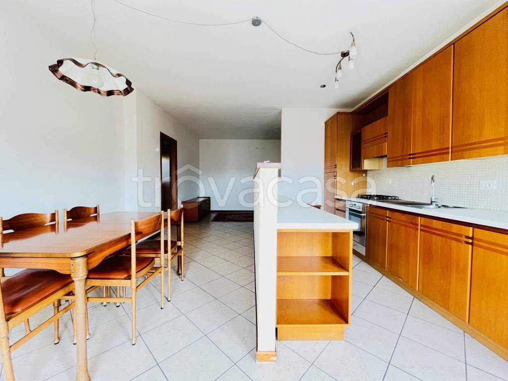 Appartamento in vendita a Legnago via Pier Domenico Frattini, 43