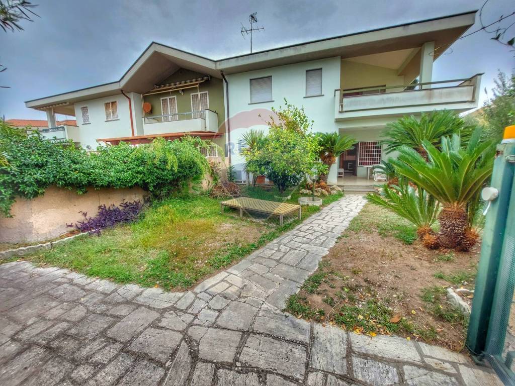 Villa in vendita ad Anzio vicolo Tevere