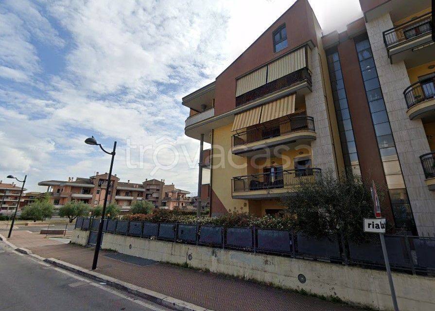 Appartamento in in vendita da privato ad Aprilia via Enrico Fermi, 1