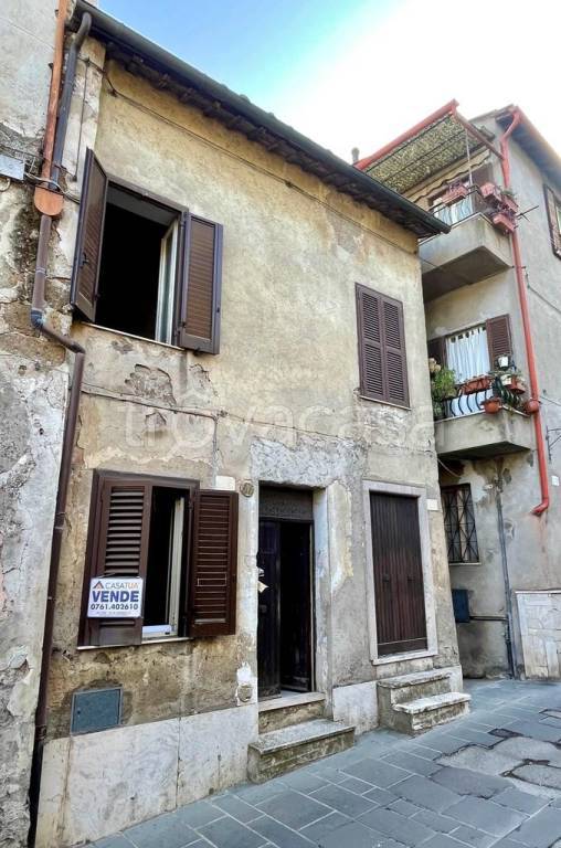 Casa Indipendente in vendita a Orte via Piè di Marmo