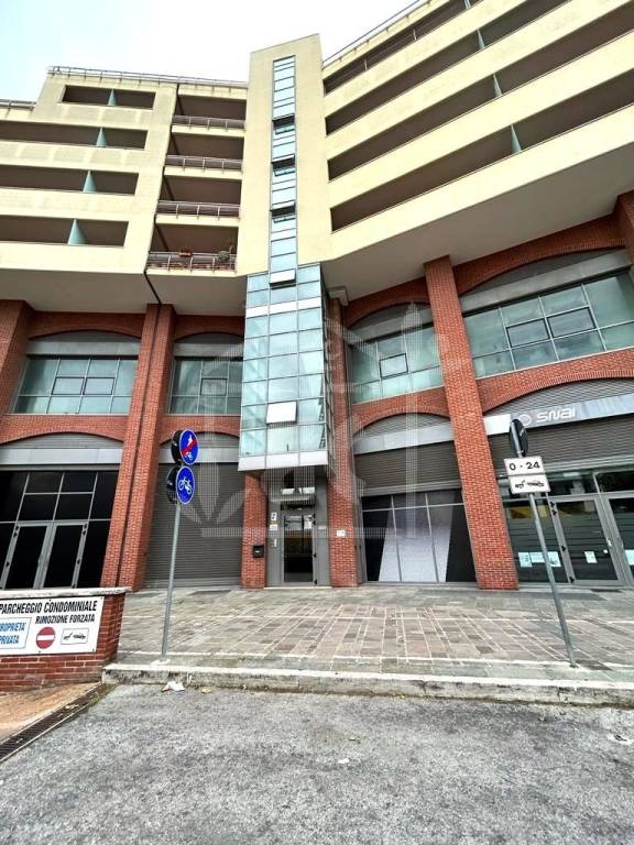 Appartamento in vendita a Pescara via Giuseppe Misticoni