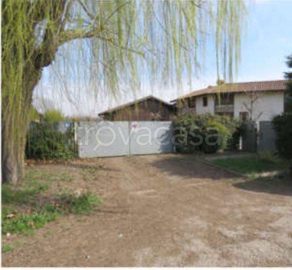 Villa Bifamiliare all'asta a Boffalora sopra Ticino via Folletta, 31