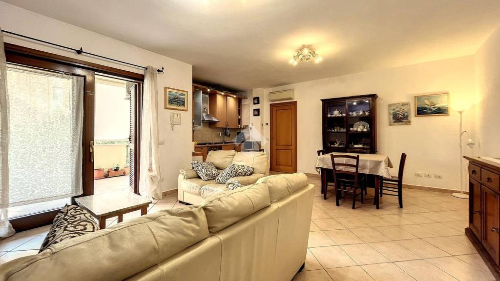 Appartamento in vendita a Olbia via Veronese Fra Giacomo, 111